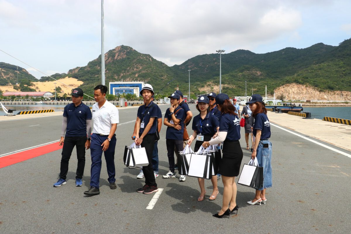 Tàu Hải quân Singapore- RSS PERSISTENCE cập Cảng Quốc tế Cam Ranh - Venus